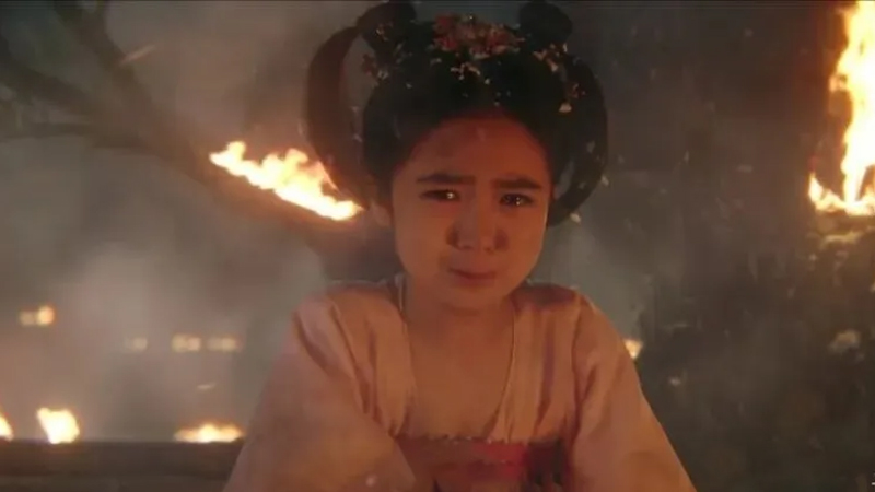 Moonlit Reunion: Can Wu Zhen Escape Her Fateful Death Trap? - Newhanfu