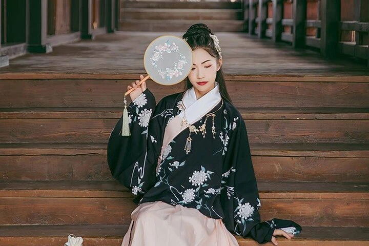 A Brief Introduction to Hanfu's Fans Culture - Newhanfu