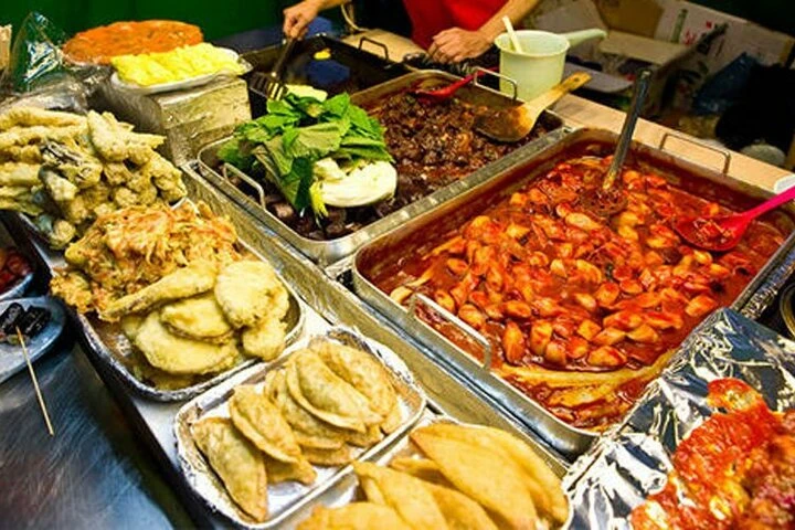 4 Most Classic Must-try Street Food in Beijing - Newhanfu