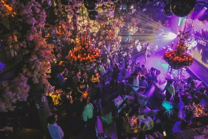 Best 5 Bar Street in Shenzhen for Foreigner - Newhanfu