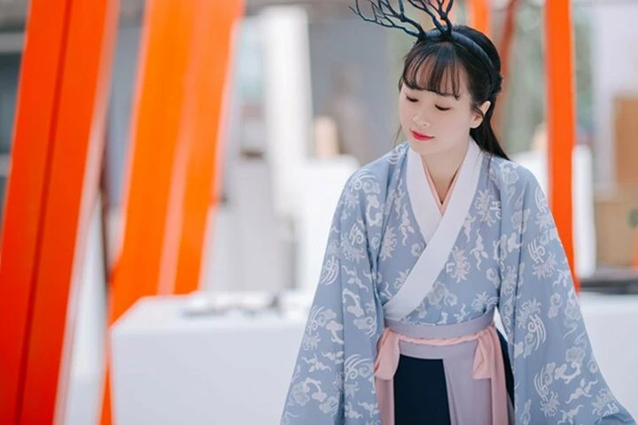 6 Fashion Hanfu Outfit Ideas in 2021