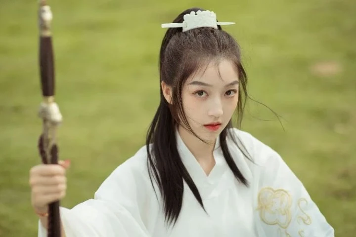 [Interview] How to Become a Hanfu Model - Newhanfu