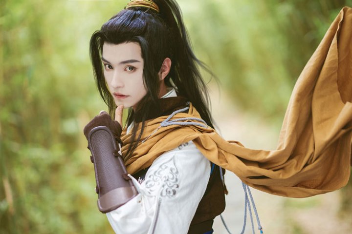 The Story Behind Chu Qi’s Magical Hanfu Transfor - Newhanfu