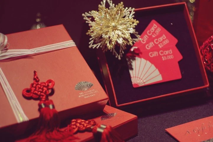 Chinese Gift Taboos - Newhanfu