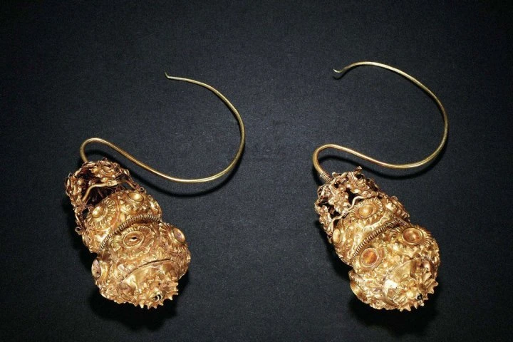 Luxury Aesthetics of Ancient Chinese Gold Jewelry - Newhanfu