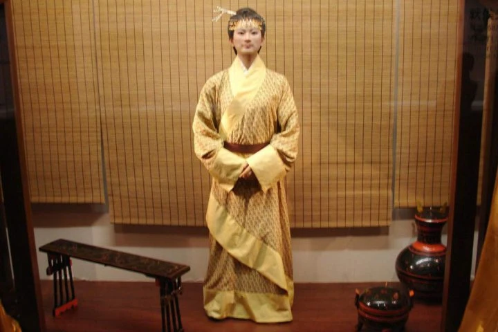 Hanfu Unearthed II: Mawangdui Han Tomb - Newhanfu